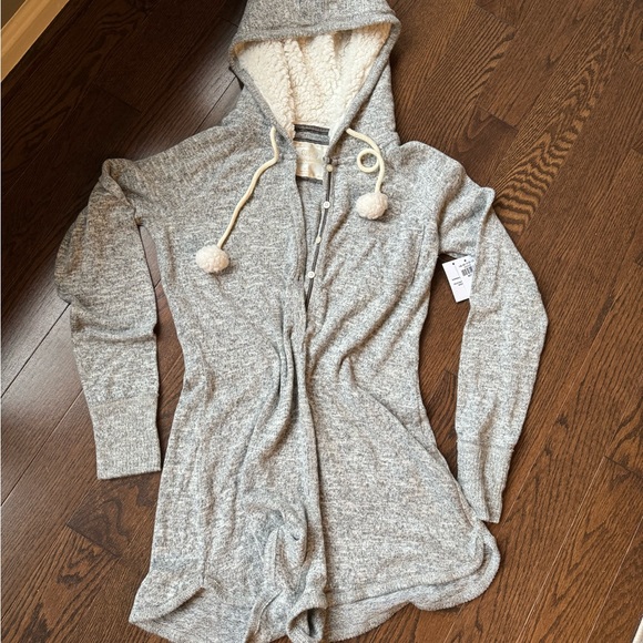 Abercrombie & Fitch | Intimates & Sleepwear | Nwt Af Fleece Hoodie ...